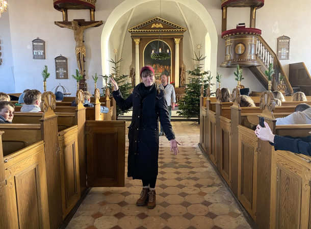 Festlig juletradition på Lundby Efterskole: Elever samles i Køng Kirke – Vordingborg In
