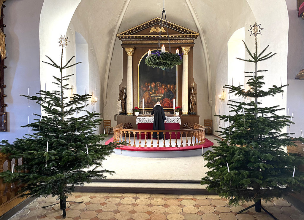 Festlig juletradition på Lundby Efterskole: Elever samles i Køng Kirke – Vordingborg In